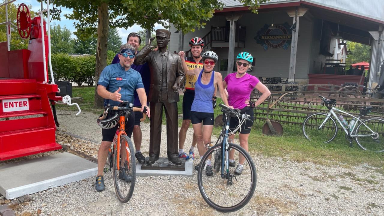 Amateur cyclists ride to Hermann for Alzheimer’s awareness | Jefferson ...
