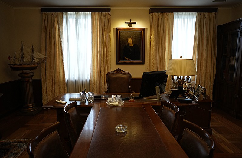 Kremlin carefully offers mixed view of Mikhail Gorbachev’s historic ...