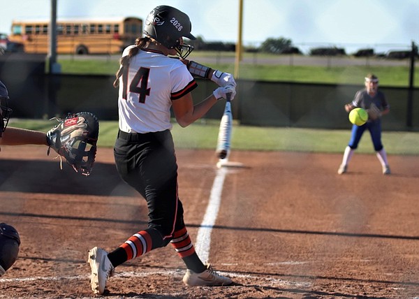 Leadoff walks hurt New Bloomfield softball in loss vs. Russellville ...