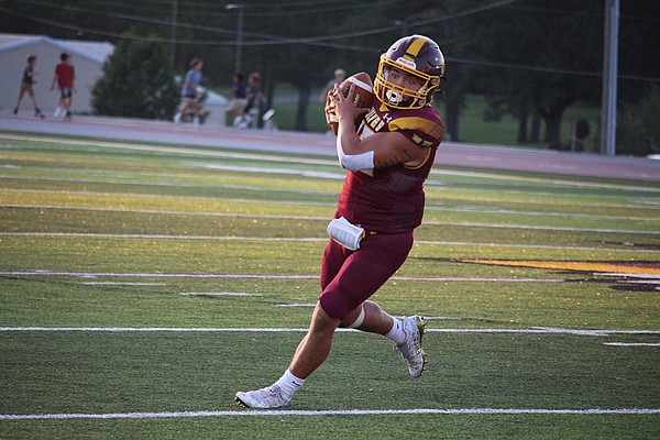 WATCH: LH rushing attack catapults Wolves to victory | Hot Springs ...