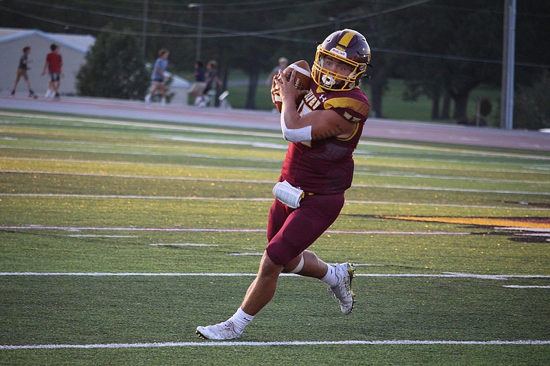 WATCH: LH rushing attack catapults Wolves to victory | Hot Springs ...