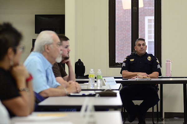 JCPD pleased with interest in Citizens Academy | Jefferson City News ...