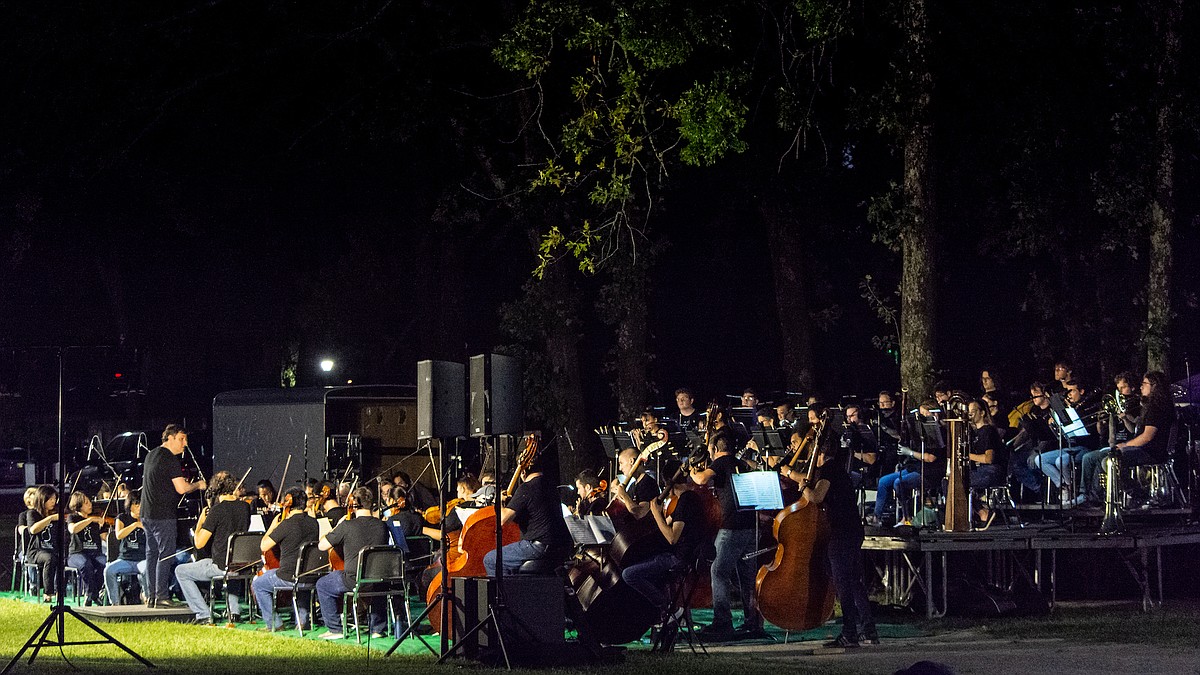 ENTERTAINMENT NOTES: ASO’s ‘Winds at the Plaza’ concert today in ...