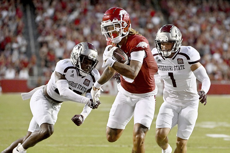 Arkansas survives scare from Petrino | Hot Springs Sentinel Record