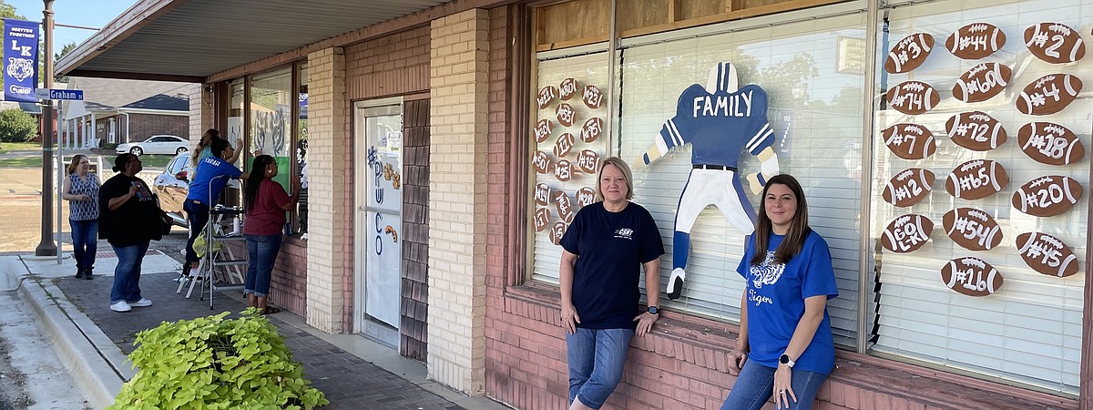 Linden Head Start staff use artwork to show team spirit | Texarkana Gazette