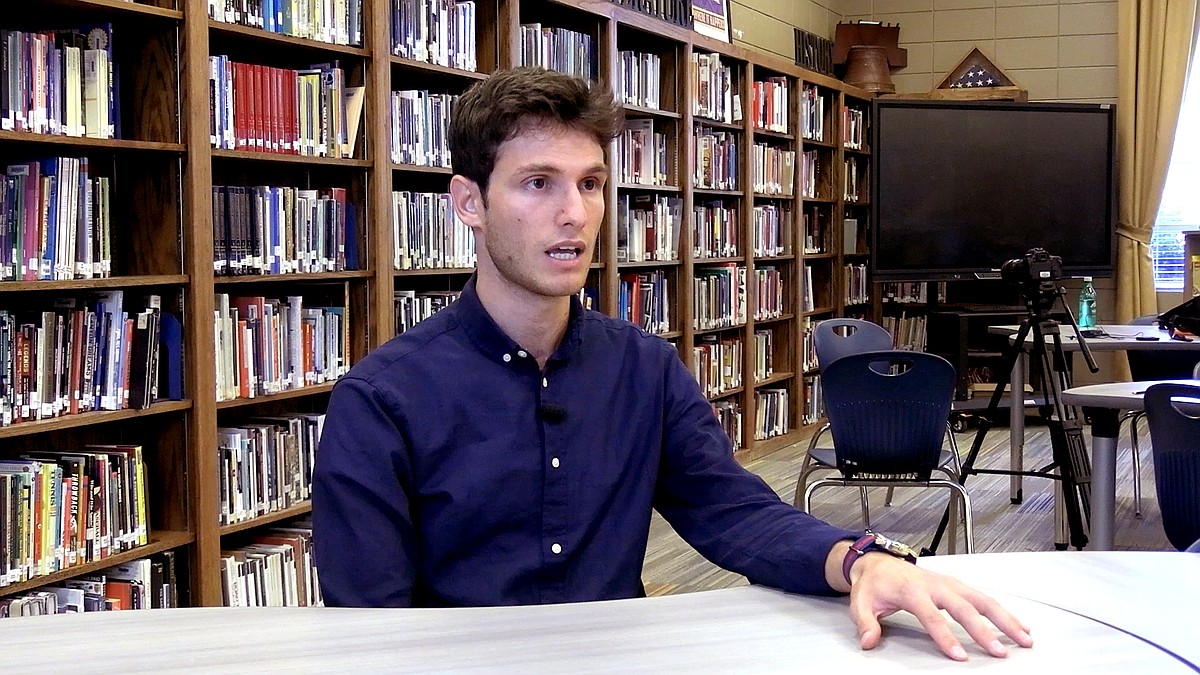 Former Syrian prisoner shares harrowing experience with students in Hot ...