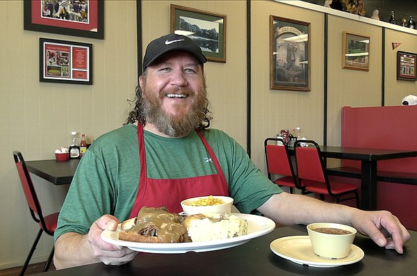 FOODY FRIDAY: Family atmosphere a draw for regulars at Rise and Dine ...