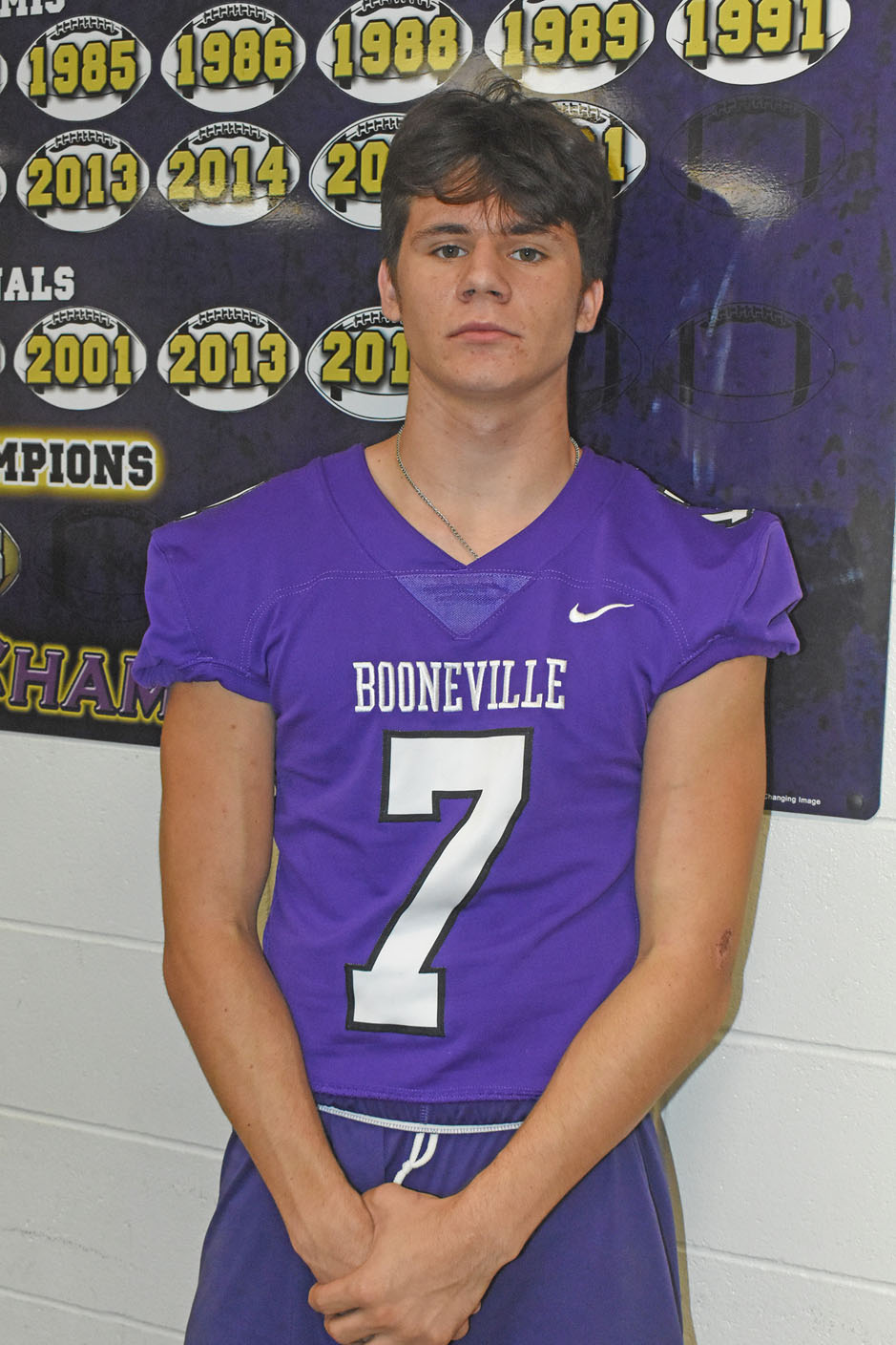 PREP FOOTBALL: Sparks, Hall pile up touchdowns in conference openers ...