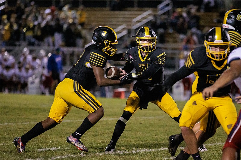 Fulton football travels to Mexico for Highway 54 rivalry game | Fulton Sun