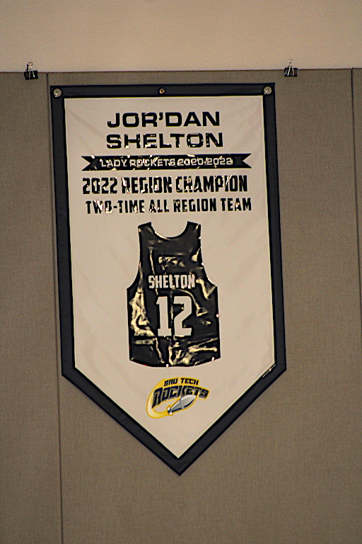 SAU Tech reveals teams, banners and rings at Meet the Rockets | Camden News