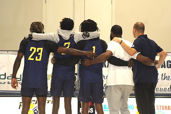 SAU Tech reveals teams, banners and rings at Meet the Rockets | Camden News