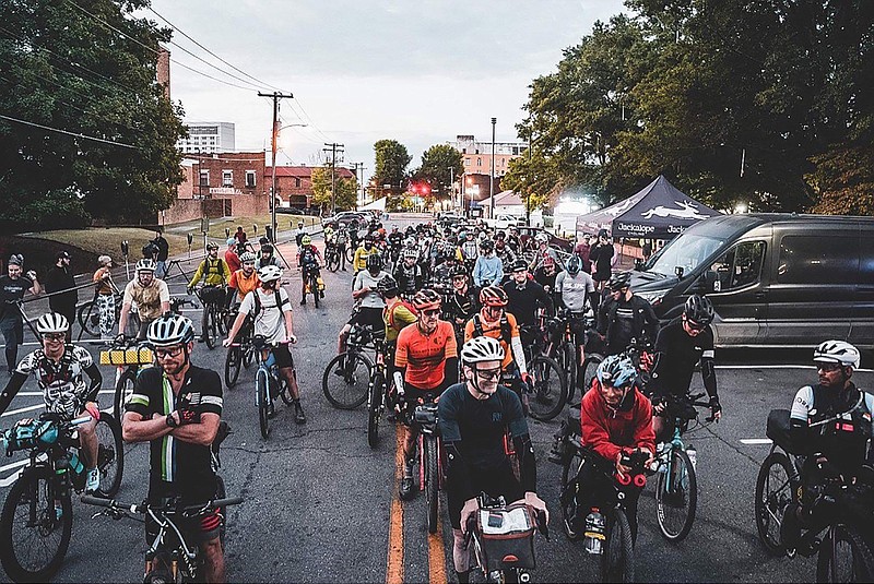 WATCH: High Country racers depart from Spa City | Hot Springs Sentinel ...