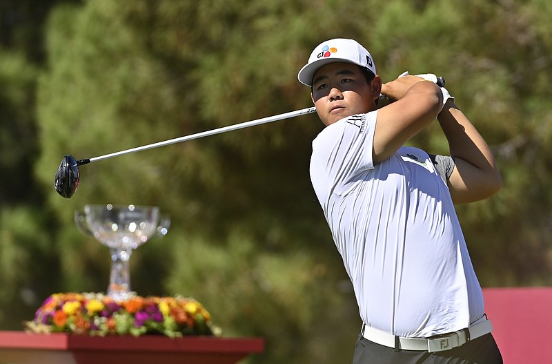 Tom Kim wins in Las Vegas, Ewart Shadoff wins on LPGA Tour