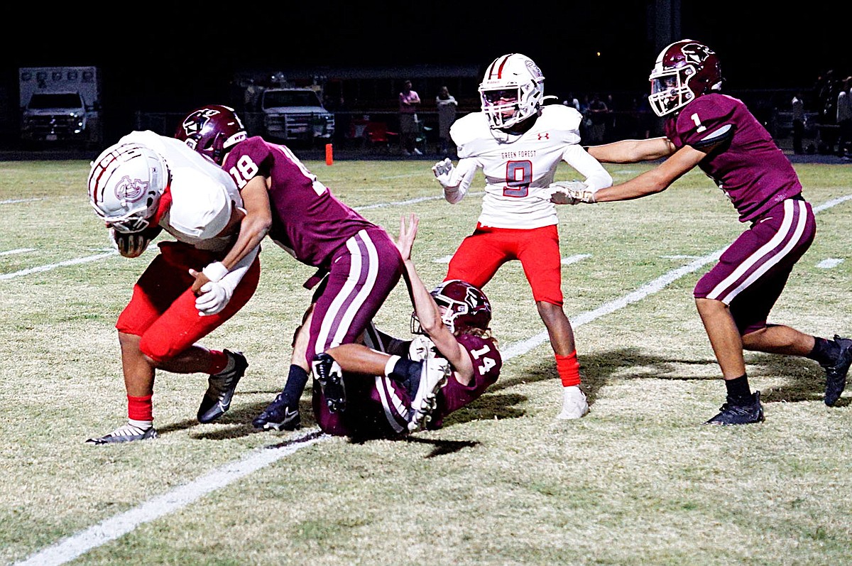 Pioneers defeat Tigers in big homecoming win | Westside Eagle Observer