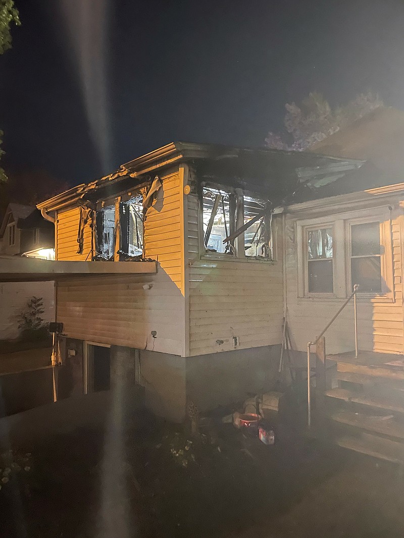 Fulton Fire Department extinguishes residential blaze | Fulton Sun