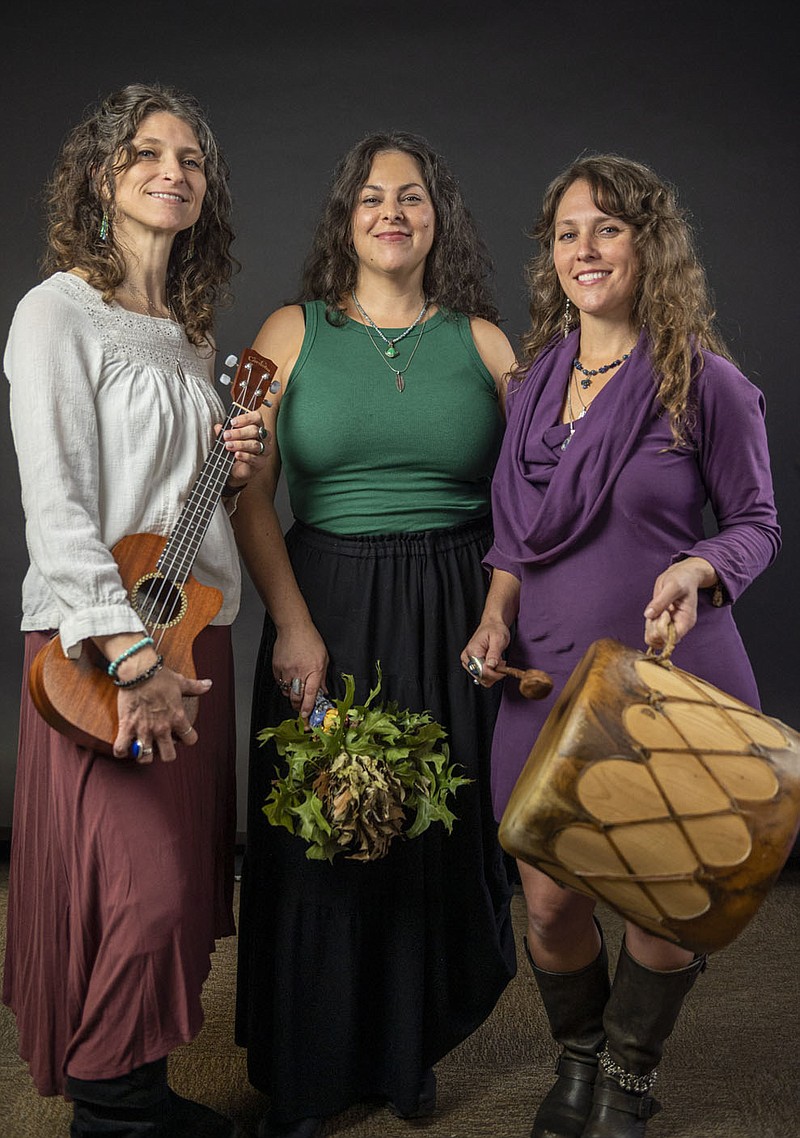 Fayetteville trio weaves spirituality into songs | The Arkansas ...