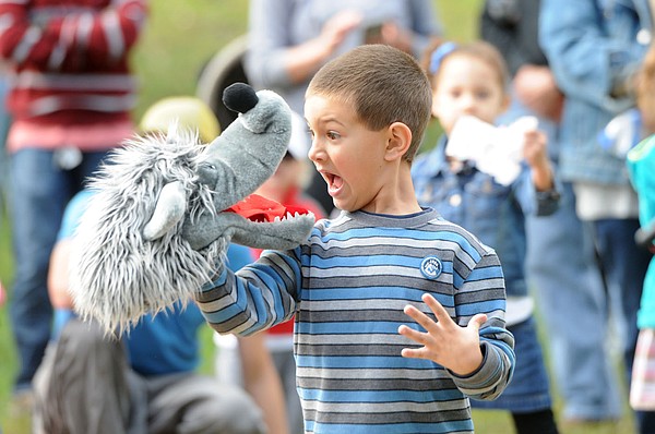 Giant puppets, Shaky Bugs and more Sunday in Gulley Park