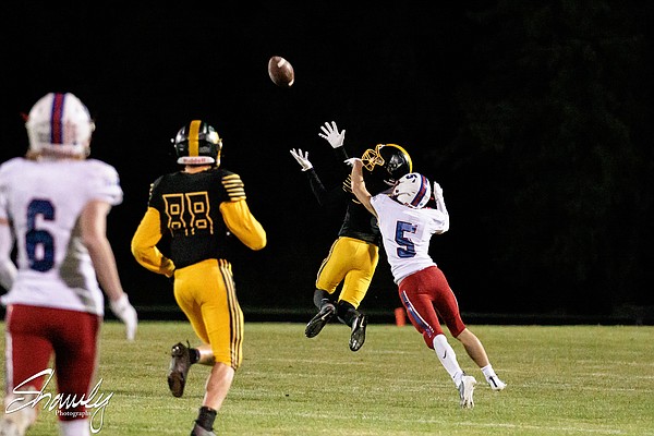 Fulton football faces Kirksville in its final road game this season ...