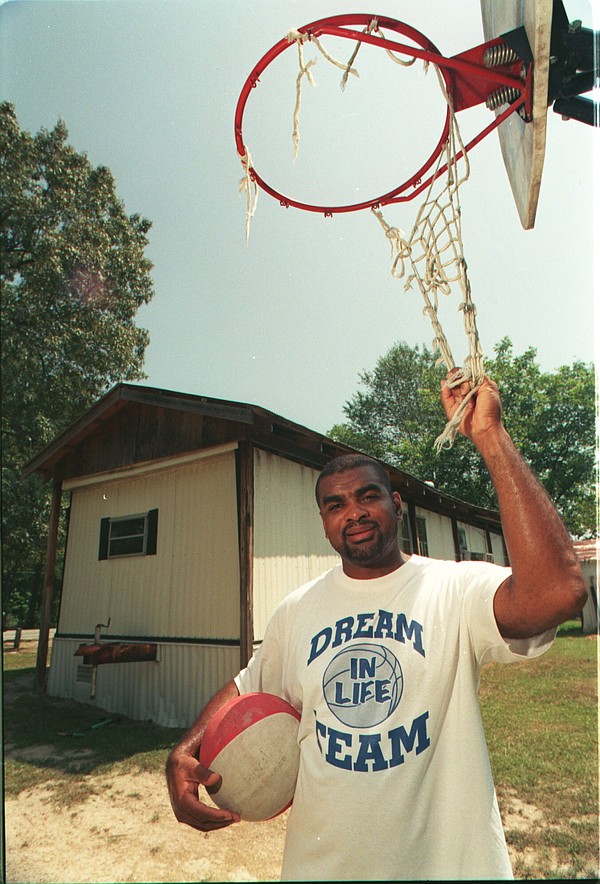 Razorback sports stars Brittenum, Norton die | Hot Springs Sentinel Record