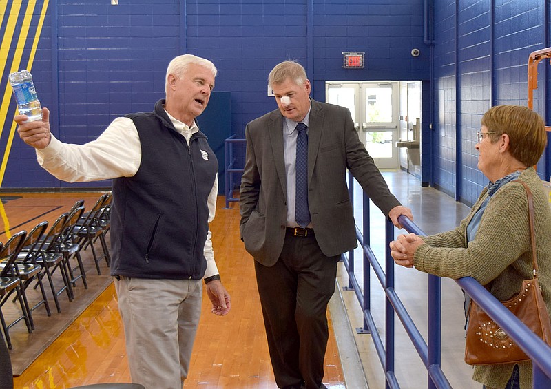 Womack visits Decatur schools for tour and a talk with students ...