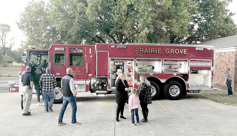 Prairie Grove honors retired officer Franks | Northwest Arkansas ...