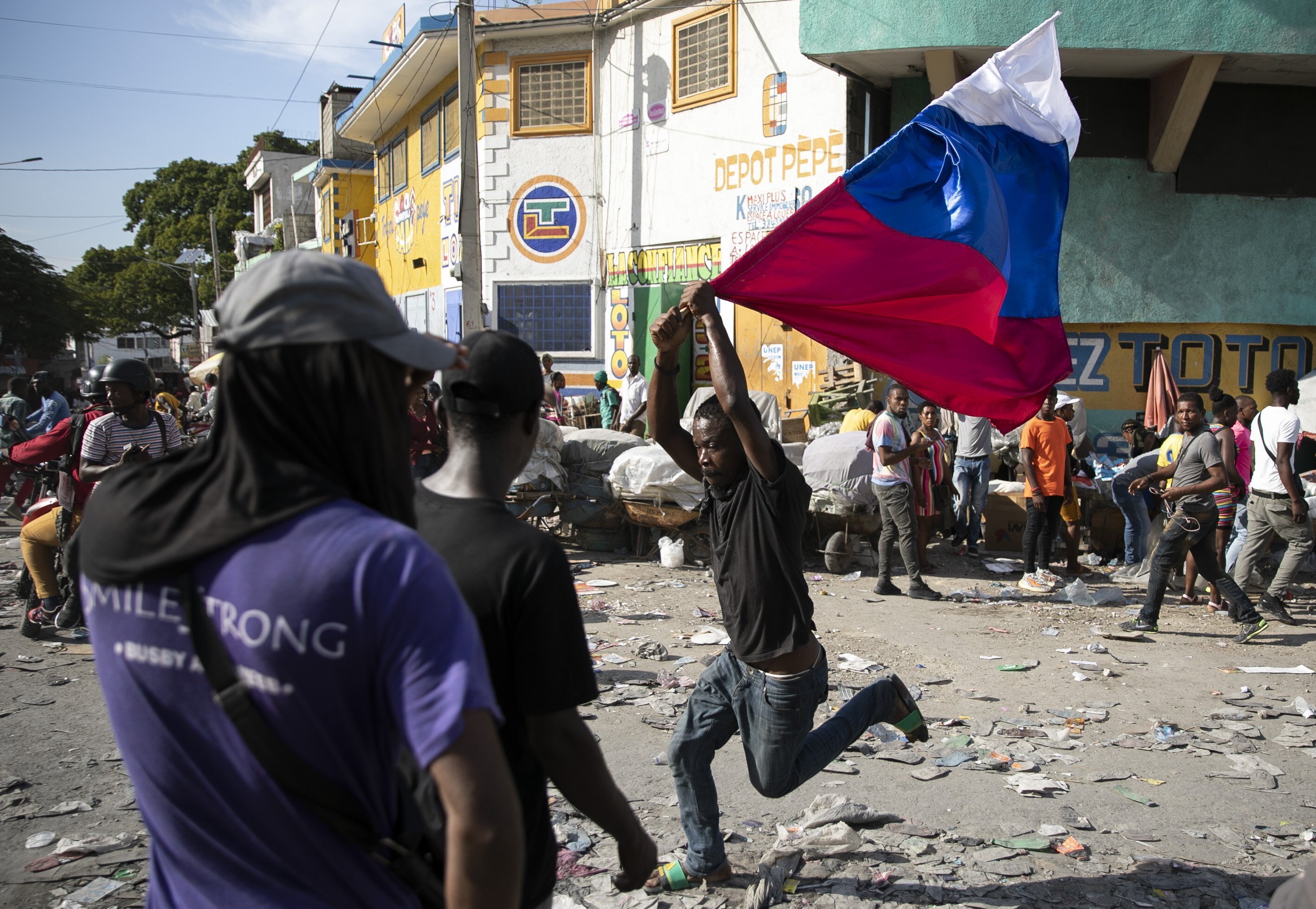 Report: 96K Haitians flee homes amid spike in gang violence