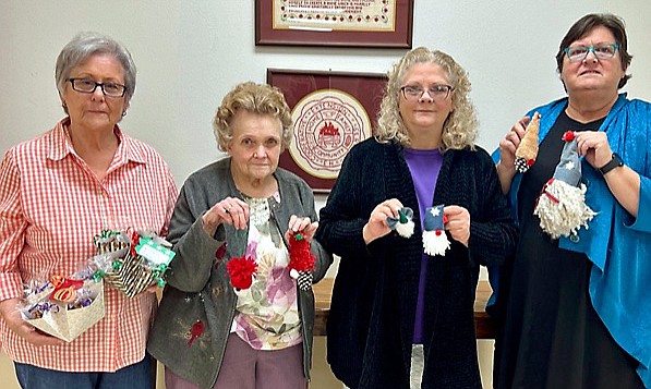 EHC Round Robin Holiday Craft Workshop set for Nov. 19 | Hot Springs ...