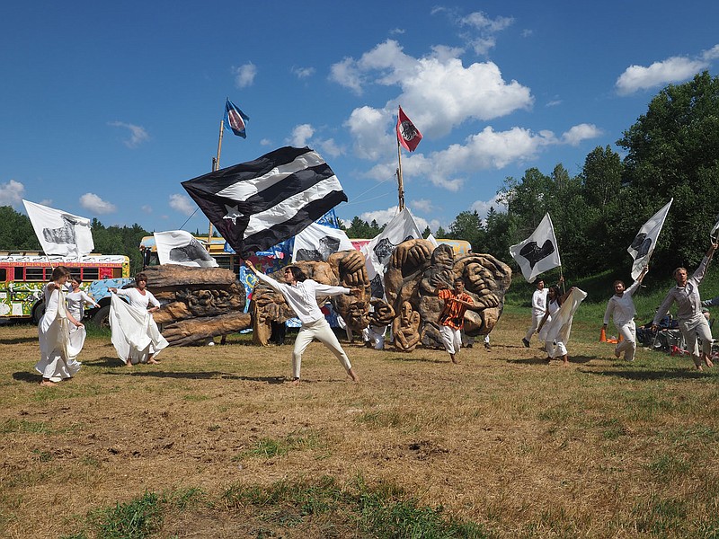 Puppets Take On Politics During Stop In Fayetteville s Gulley Park puppets-take-on-politics-during-stop-in-fayetteville-s-gulley-park
