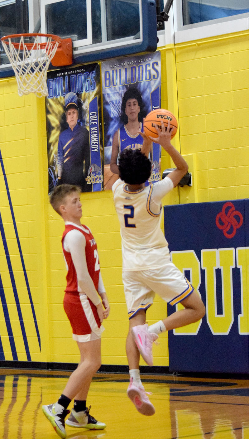 Bulldogs start the 2022-2023 season right | Westside Eagle Observer