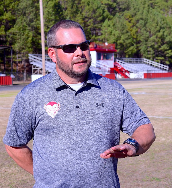 WATCH: Red Devils eye third-straight trip to state title game | Hot ...