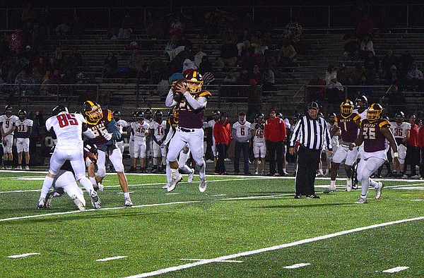 WATCH: Wolves dominate Lions in first round | Hot Springs Sentinel Record