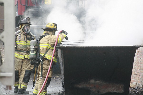 PHOTOS: EFD douses dumpster fire | El Dorado News