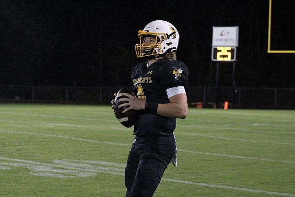 HG’s Caleb Johnson and CFs Xzayvion Morris lead teams through first ...