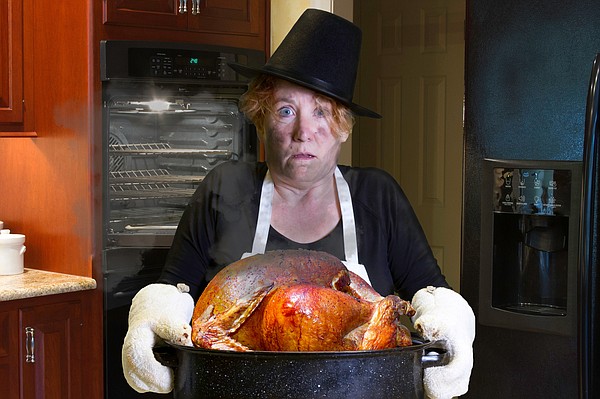 Oven fires and cats in turkeys: Your Thanksgiving cooking disasters ...