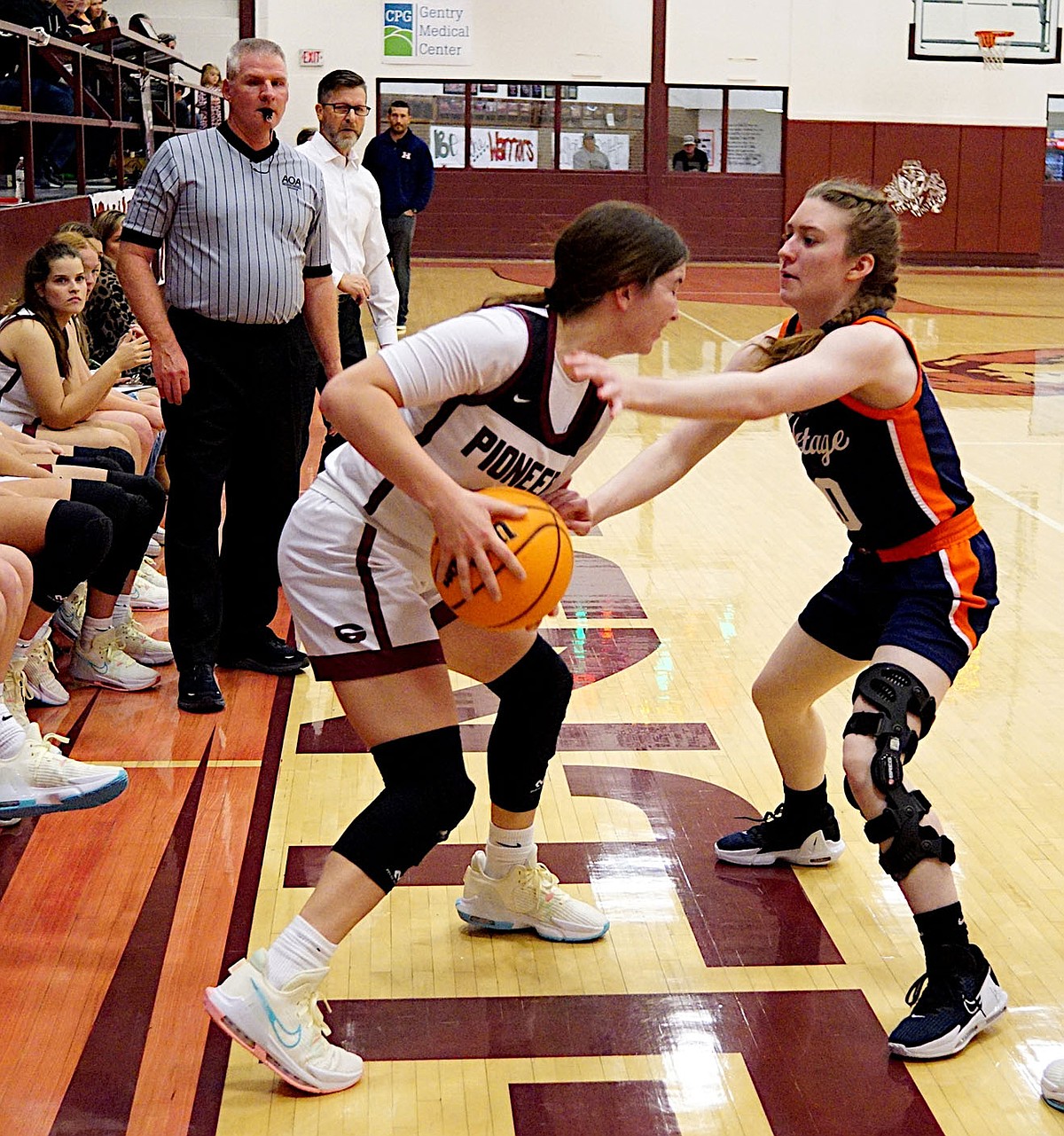 Lady Pioneers lose one, win one | Westside Eagle Observer