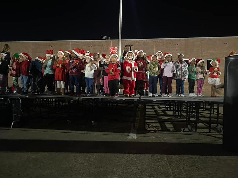 L-EISD to hold annual Christmas tree lighting event Thursday evening ...
