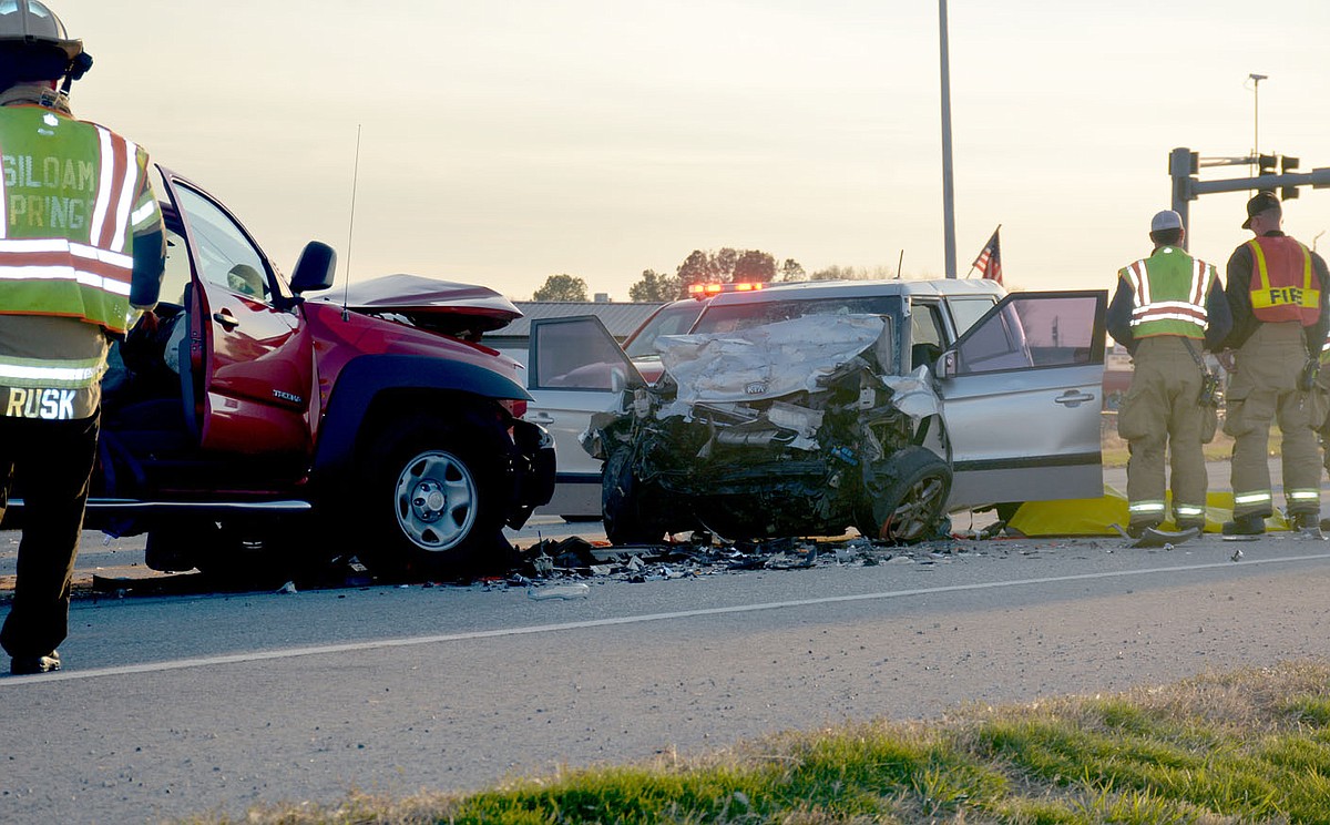 Accident results in fatalities | The Herald Leader