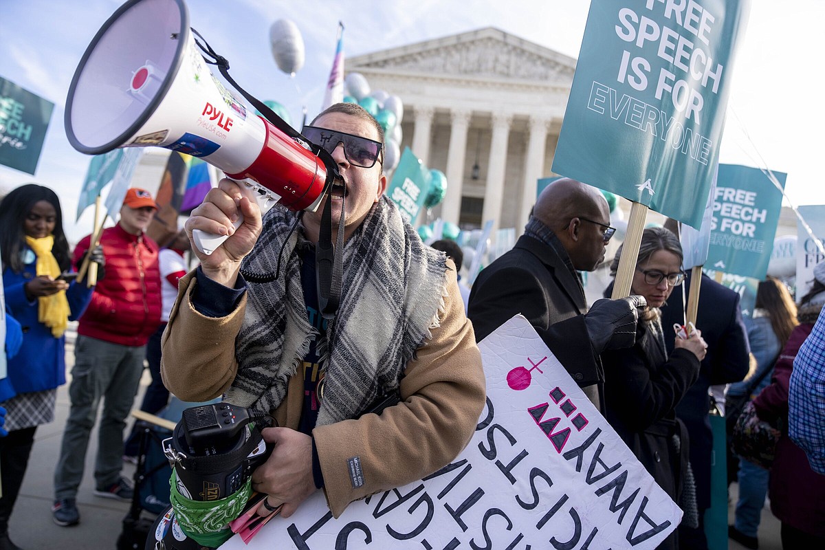 Justices trade what-ifs in test of public accommodation law | The ...