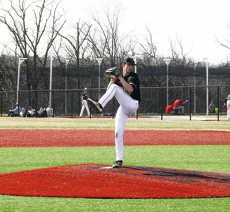 Fulton baseball’s Hagens signs with UMSL | Fulton Sun