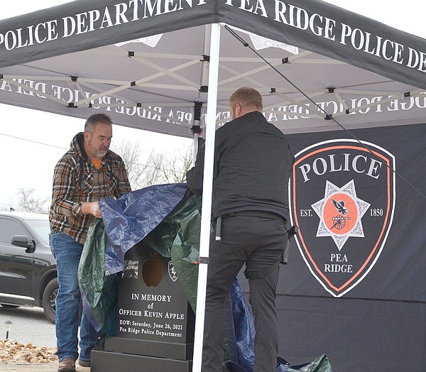 Fallen Pea Ridge police officer honored with memorial marker Monday ...