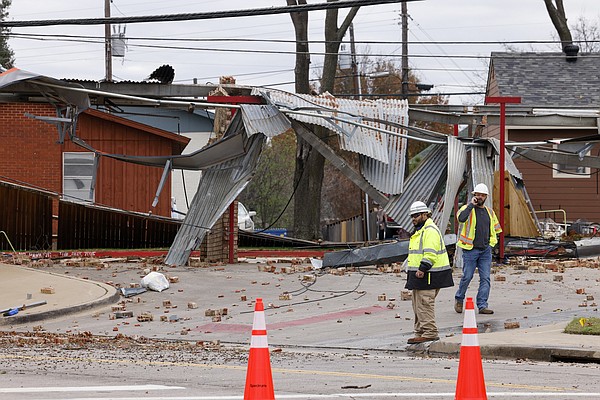 U.S. storm brings tornadoes, blizzard-like conditions; 2 dead ... U.S. storm brings tornadoes, blizzard-like conditions; 2 dead ...