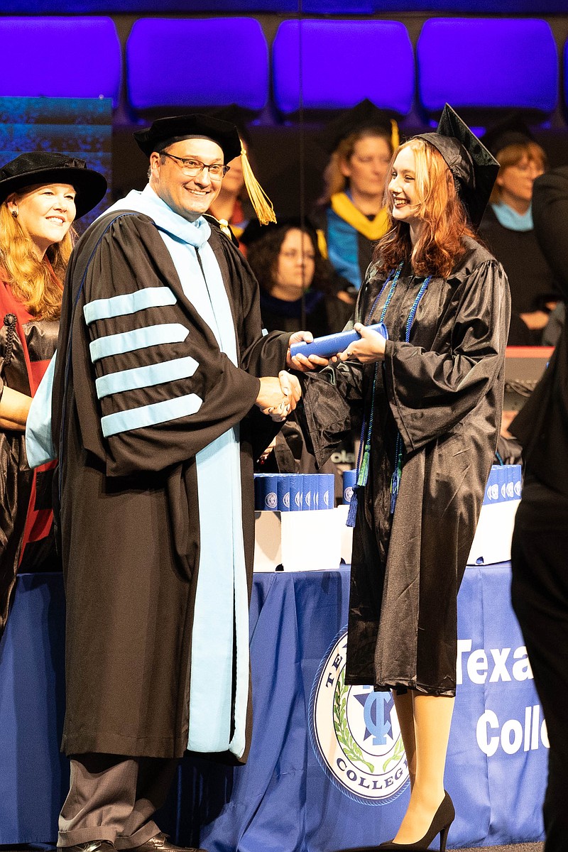 Texarkana College celebrates more than 300 graduates | Texarkana Gazette
