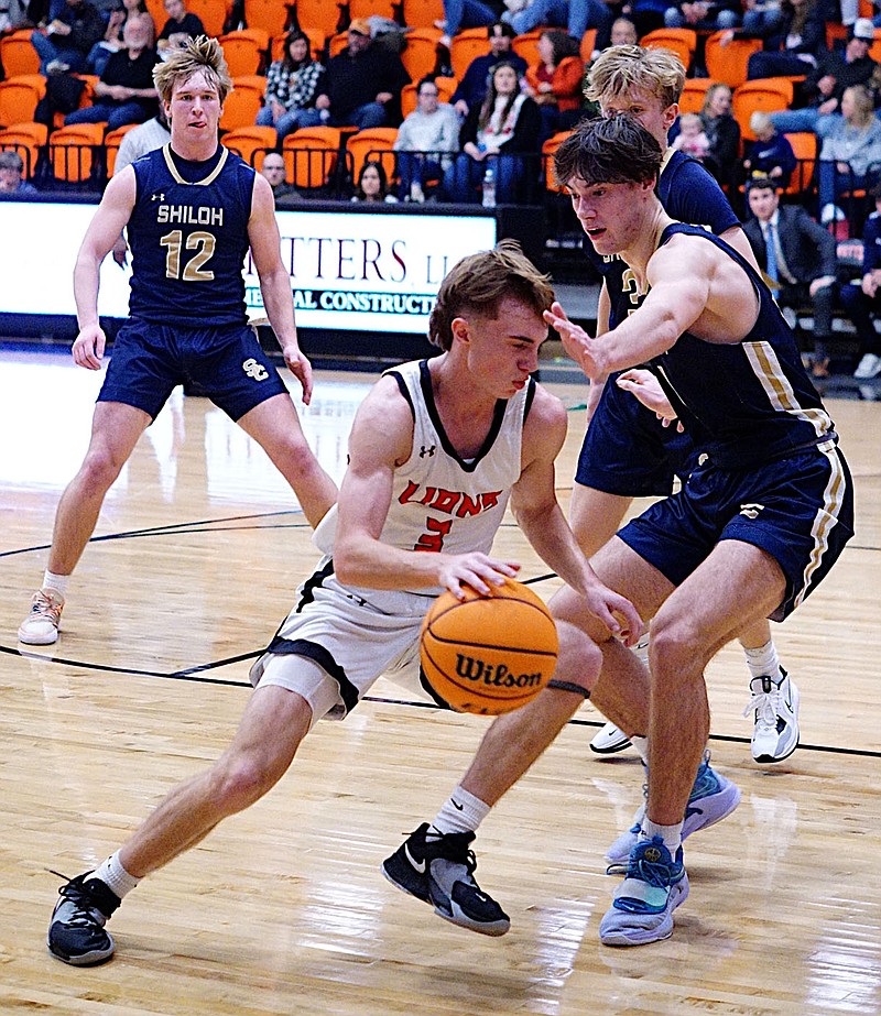 Woolard scored 29 points to help Gravette hold off Shiloh Christian on ...