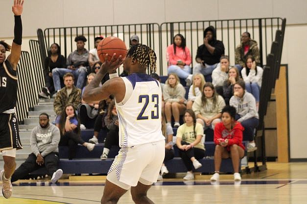 Basketball season off to a strong start at SAU Tech | Camden News