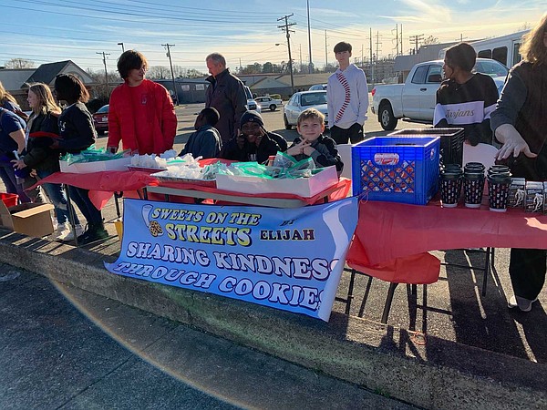 Sweets on the Streets treats over 50 people | Hot Springs Sentinel Record
