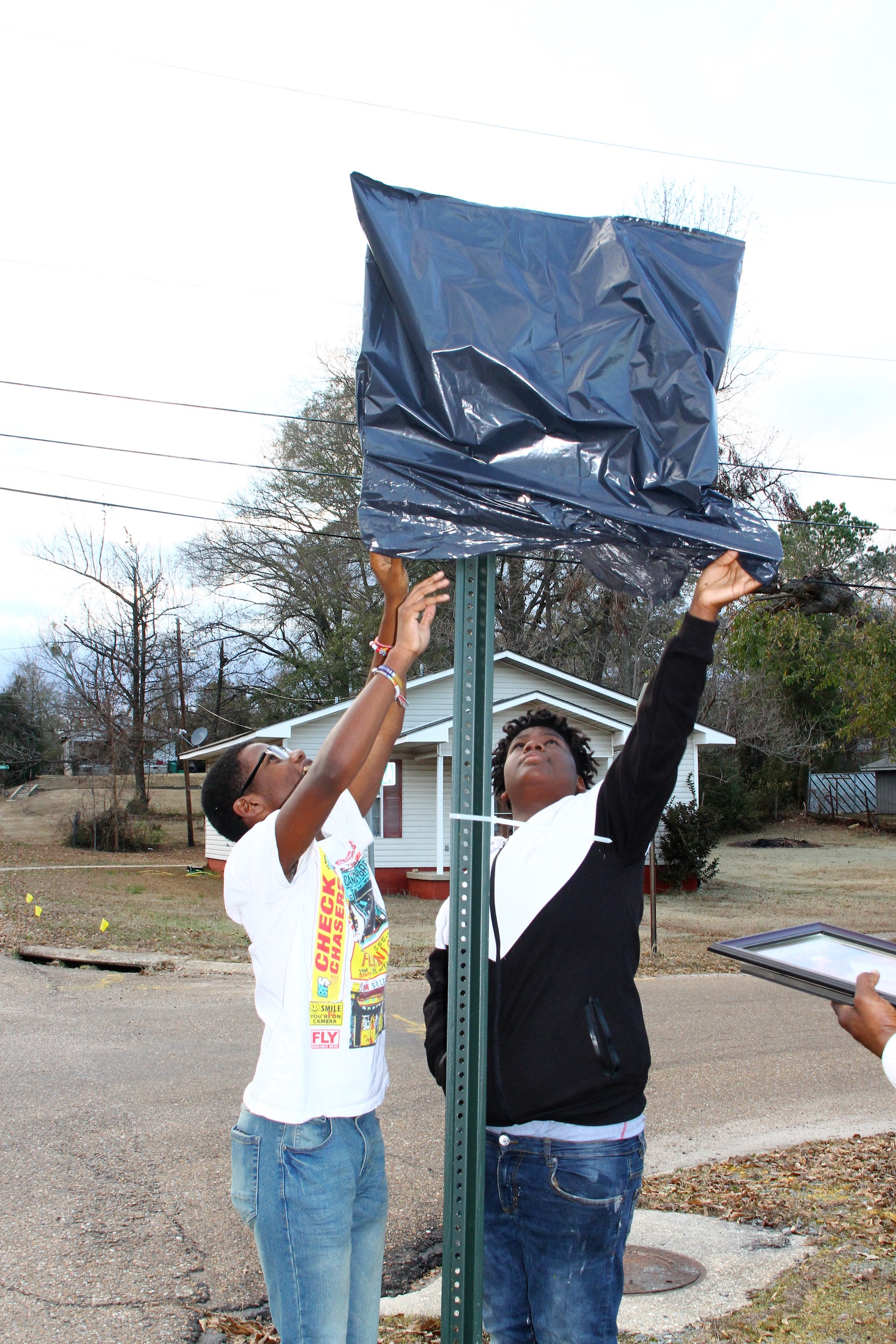 PHOTOS: St. Louis neighborhood street dedicated to Veronica Bailey | El ...