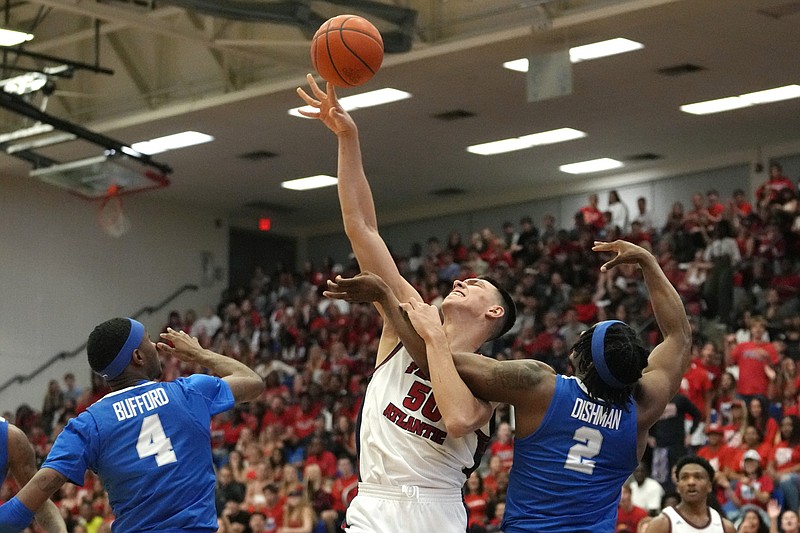 Bruins waste 12-point lead | The Arkansas Democrat-Gazette - Arkansas ...