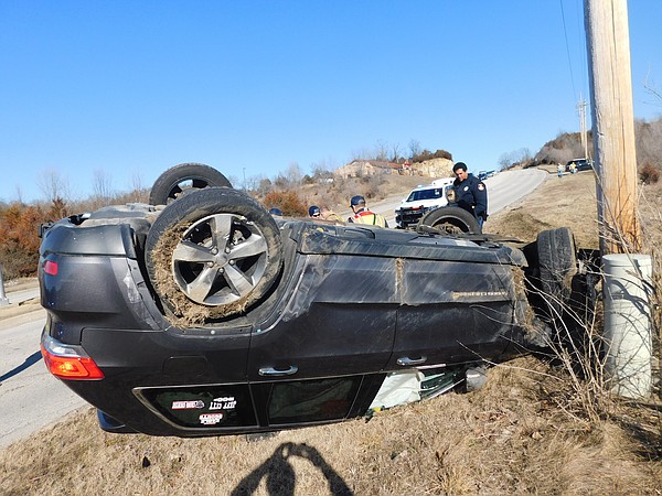 Rollover injures JC man | Jefferson City News Tribune