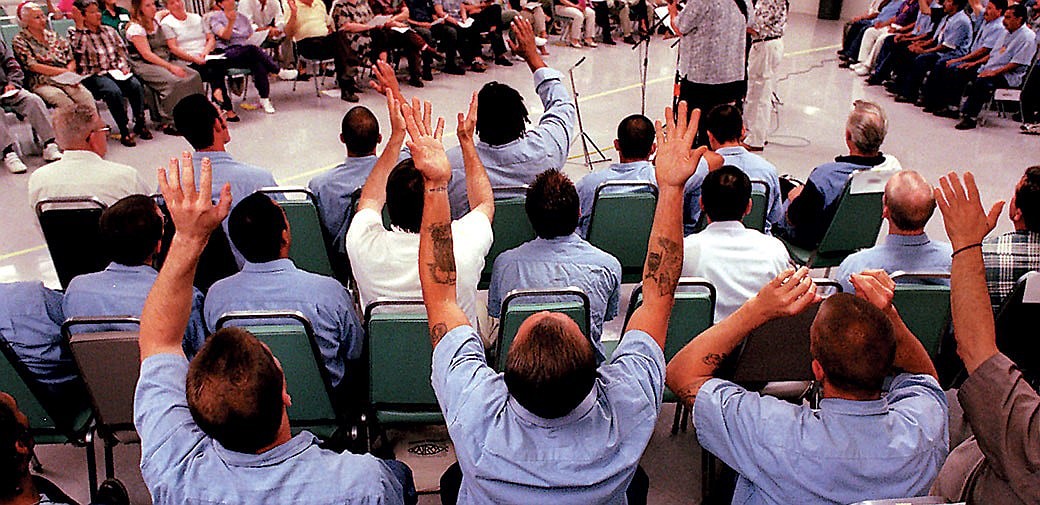 Group ministers at Malvern prison | The Arkansas Democrat-Gazette ...