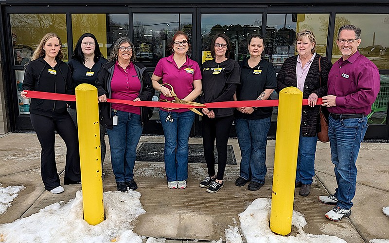 Dollar General holds grand opening celebration in Gentry | Westside ...